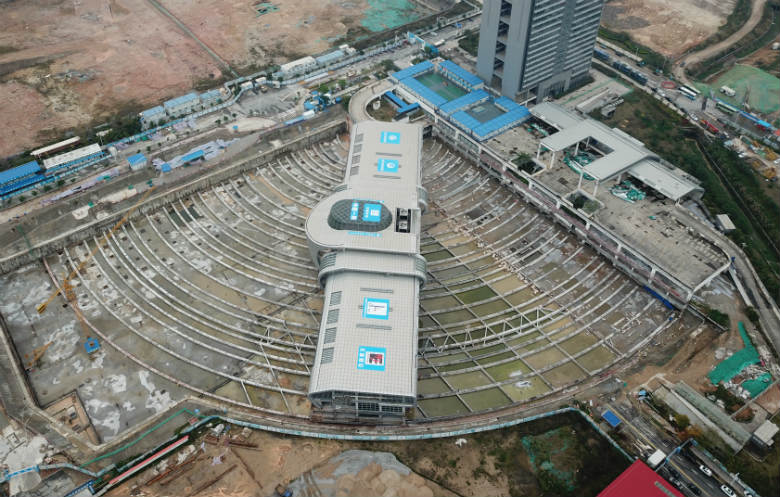 Longest arc rotation of a pivoted building | غينيس للأرقام القياسية