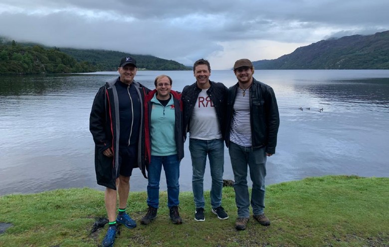 Fastest relay swim crossing of Loch Ness | غينيس للأرقام القياسية